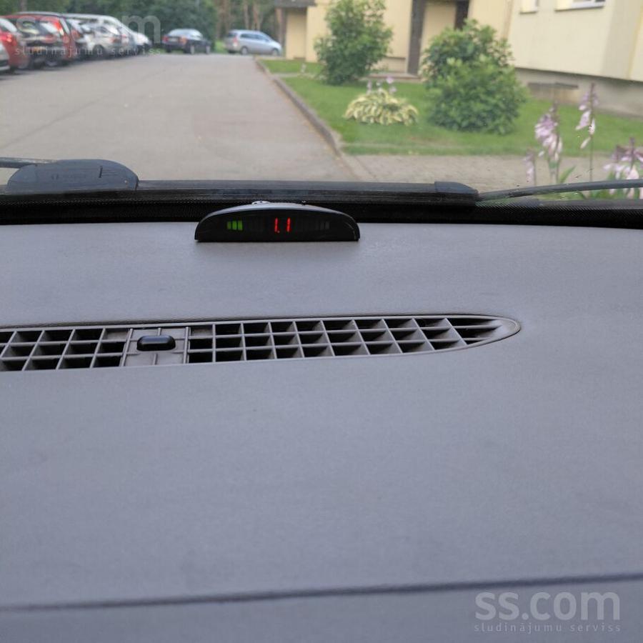 Green Audi A3 1999 in Riga, with an engine capacity of 1.90 L and mileage of 308 thousand km for 1600 €, photo 8 on AUTOMOTO.COM.LV