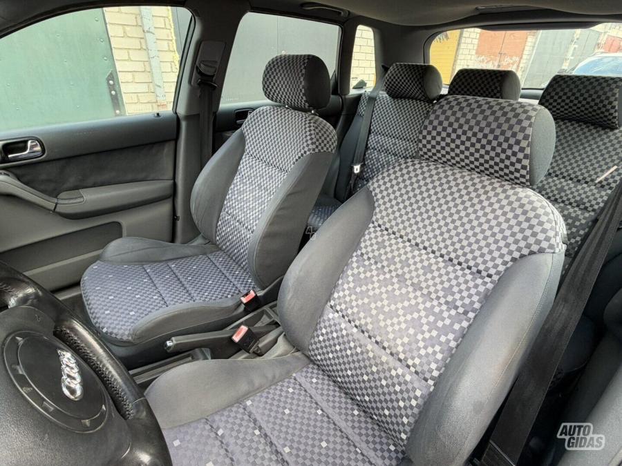 Green Audi A3 1999 in Kaunas, with an engine capacity of 1.80 L and mileage of 288 thousand km for 1400 €, photo 7 on AUTOMOTO.COM.LV