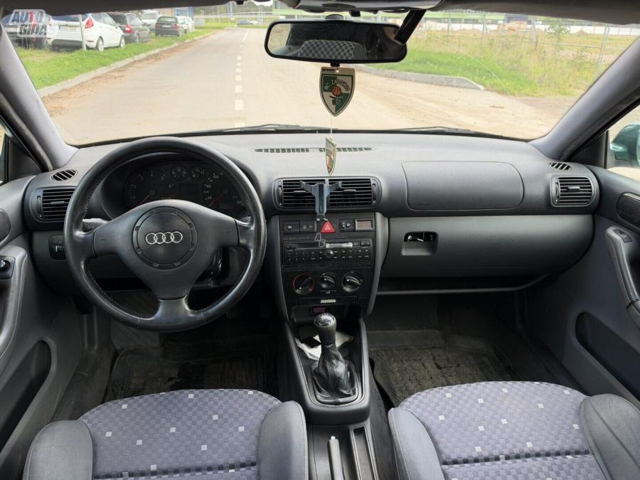 Green Audi A3 1999 in Kaunas, with an engine capacity of 1.80 L and mileage of 288 thousand km for 1400 €, photo 8 on AUTOMOTO.COM.LV