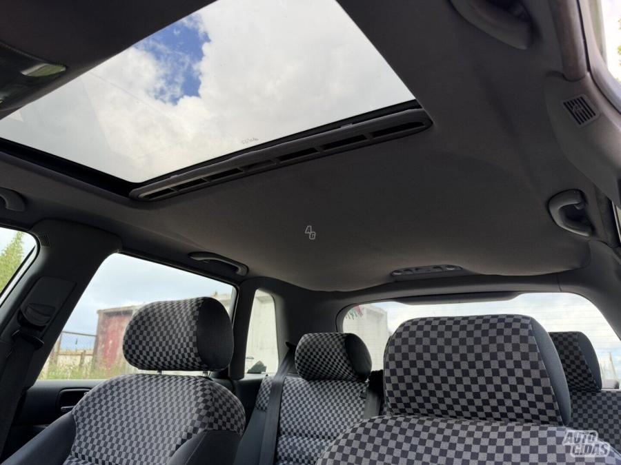 Green Audi A3 1999 in Kaunas, with an engine capacity of 1.80 L and mileage of 288 thousand km for 1400 €, photo 9 on AUTOMOTO.COM.LV