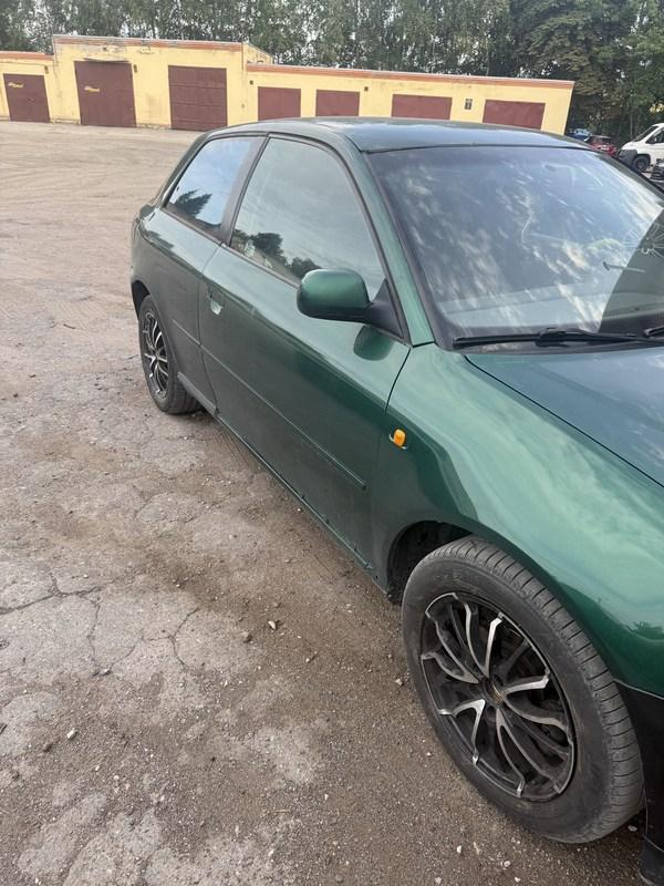 Ауди А3 2000 в Таллин на AUTOMOTO.COM.LV Зеленый Ауди А3 2000 в Таллин, объемом двигателя 1.90 л и пробегом 558 тыс. км за 1200 €, фото 10 на AUTOMOTO.COM.LV