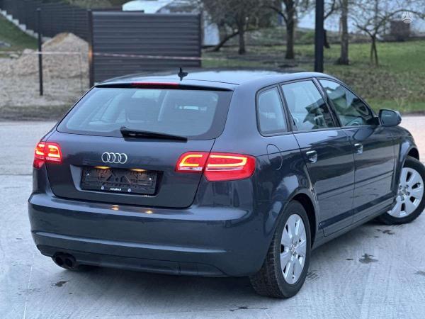 Green Audi A3 2010 in Alytus, with an engine capacity of 1.39 L and mileage of 247 thousand km for 4780 €, photo 5 on AUTOMOTO.COM.LV