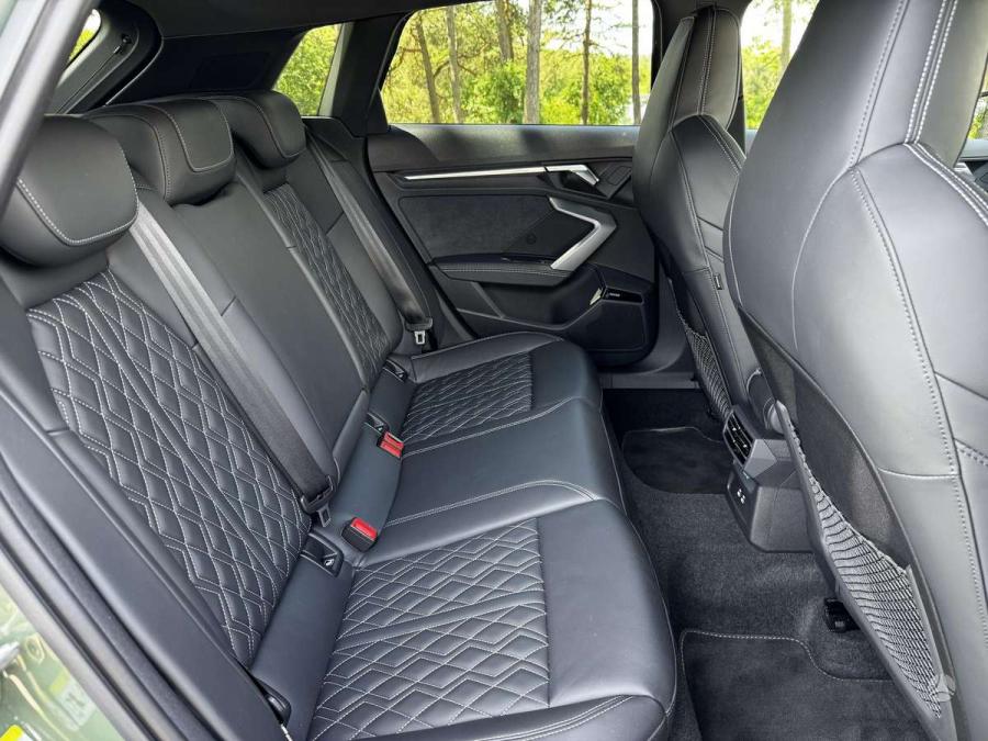 Zaļš Audi A3 2025 Viļņa, ar dzinēja tilpumu 1.50 L un nobraukumu 15 tūkst. km par 34900 €, foto 25 vietnē AUTOMOTO.COM.LV