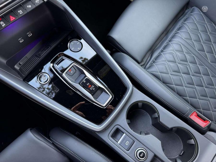 Zaļš Audi A3 2025 Viļņa, ar dzinēja tilpumu 1.50 L un nobraukumu 15 tūkst. km par 34900 €, foto 26 vietnē AUTOMOTO.COM.LV