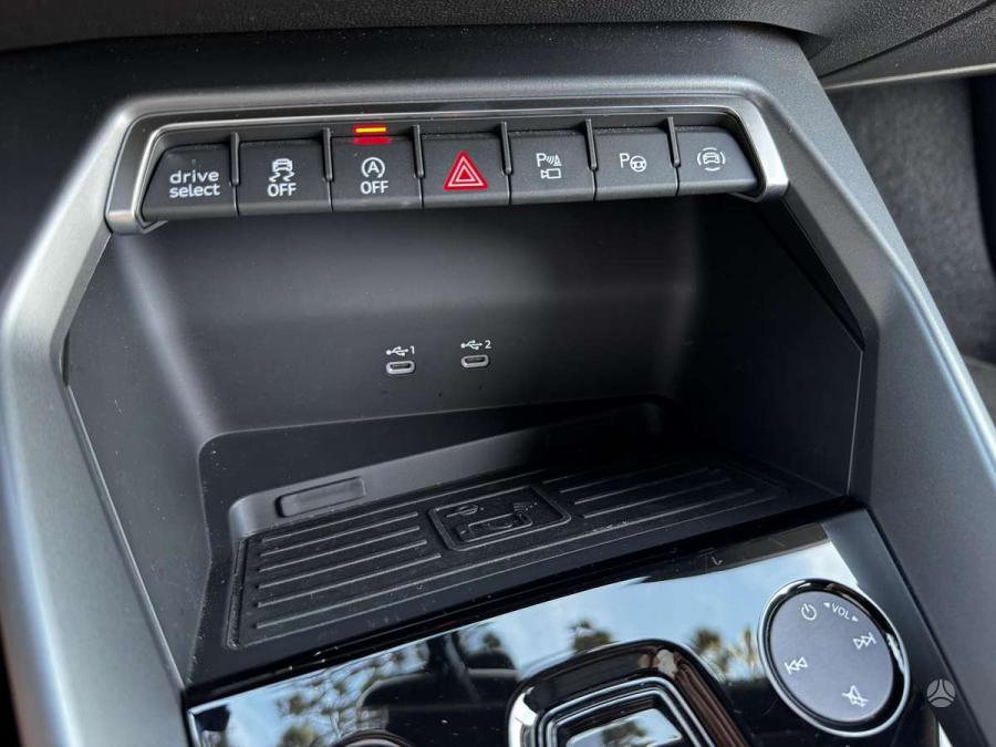 Zaļš Audi A3 2025 Viļņa, ar dzinēja tilpumu 1.50 L un nobraukumu 15 tūkst. km par 34900 €, foto 33 vietnē AUTOMOTO.COM.LV
