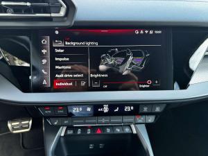 Zaļš Audi A3 2025 Viļņa, ar dzinēja tilpumu 1.50 L un nobraukumu 15 tūkst. km par 34900 €, foto 48 vietnē AUTOMOTO.COM.LV
