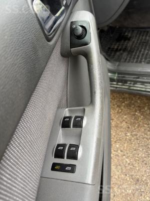 Zaļš Audi A3 1999 Rīga, ar dzinēja tilpumu 1.60 L un nobraukumu 267 tūkst. km par 1500 €, foto 14 vietnē AUTOMOTO.COM.LV
