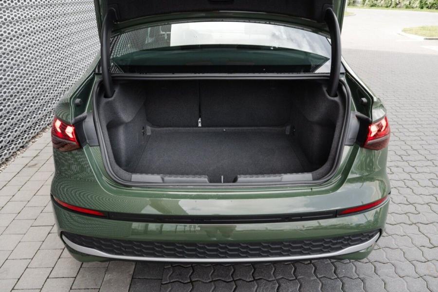 Zaļš Audi A3 2025 Mārupe, ar dzinēja tilpumu 1.50 L un nobraukumu 23 tūkst. km par 27900 €, foto 27 vietnē AUTOMOTO.COM.LV