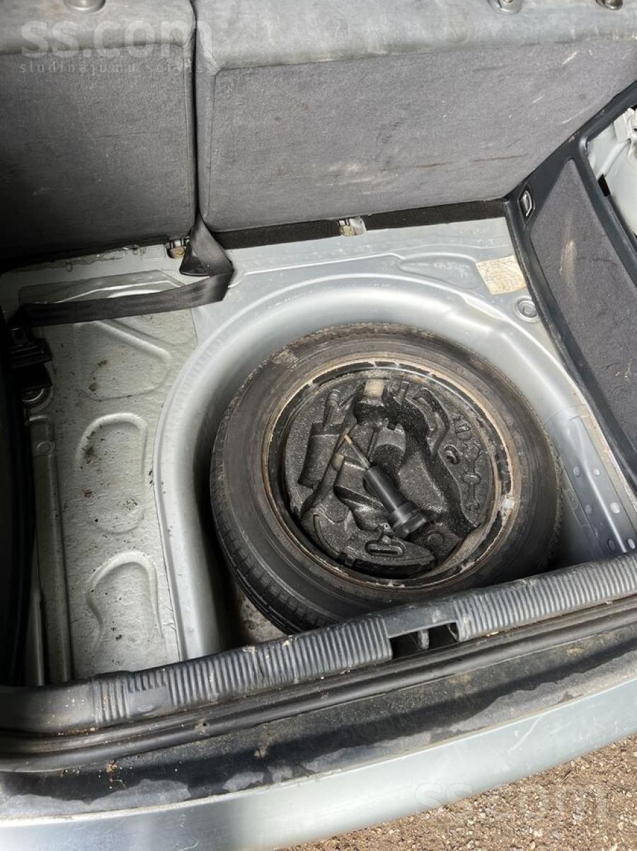 Серый Ауди А3 1998 в Рига, объемом двигателя 1.80 л и пробегом 379 тыс. км за 600 €, фото 4 на AUTOMOTO.COM.LV