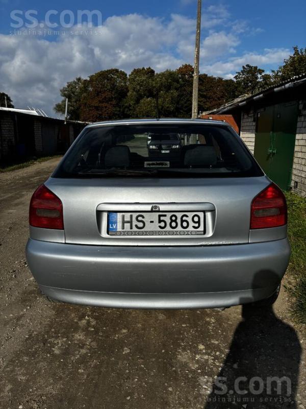 Grey Audi A3 1999 in Liepaja, with an engine capacity of 1.60 L and mileage of 275 thousand km for 1300 €, photo 5 on AUTOMOTO.COM.LV