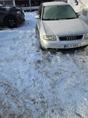 Pelēks Audi A3 2001 Panevēža, ar dzinēja tilpumu 1.78 L un nobraukumu 237 tūkst. km par 2700 €, foto 2 vietnē AUTOMOTO.COM.LV