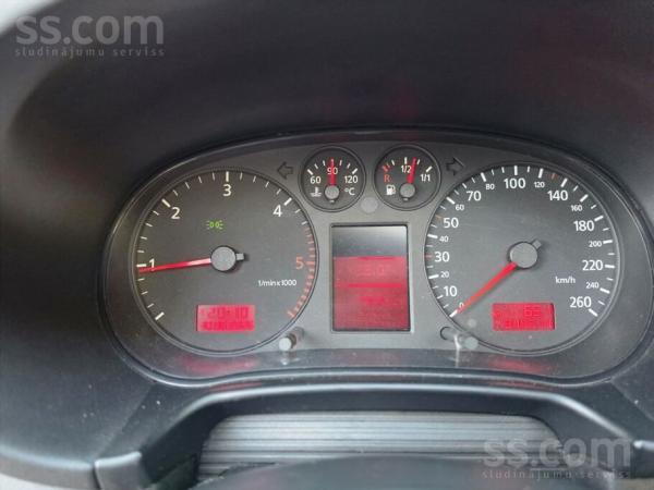 Серый Ауди А3 2001 в Рига, объемом двигателя 1.90 л и пробегом 315 тыс. км за 2300 €, фото 9 на AUTOMOTO.COM.LV