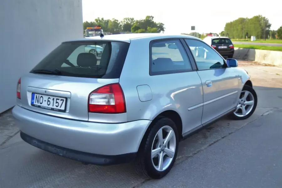 Pelēks Audi A3 2002 Jēkabpils, ar dzinēja tilpumu 1.90 L un nobraukumu 266 tūkst. km par 2650 €, foto 3 vietnē AUTOMOTO.COM.LV