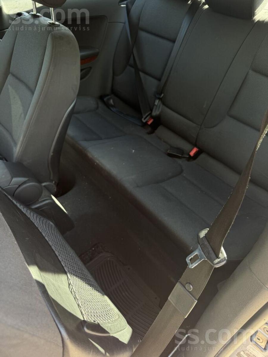 Pelēks Audi A3 2003 Saldus, ar dzinēja tilpumu 1.60 L un nobraukumu 421 tūkst. km par 1500 €, foto 10 vietnē AUTOMOTO.COM.LV
