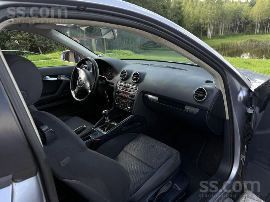Grey Audi A3 2003 in Cesis, with an engine capacity of 1.60 L and mileage of 247 thousand km for 1350 €, photo 8 on AUTOMOTO.COM.LV