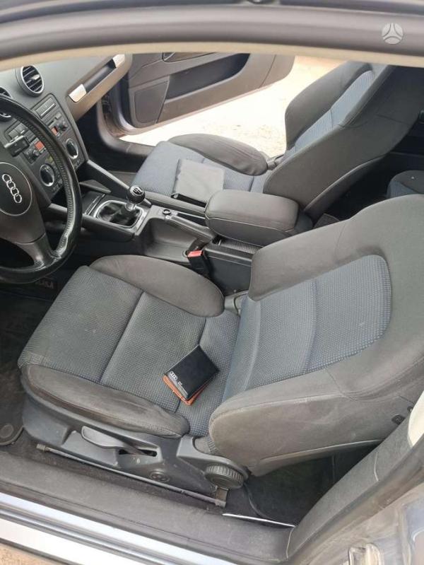 Pelēks Audi A3 2005 Viļņa, ar dzinēja tilpumu 1.60 L un nobraukumu 225 tūkst. km par 1000 €, foto 6 vietnē AUTOMOTO.COM.LV