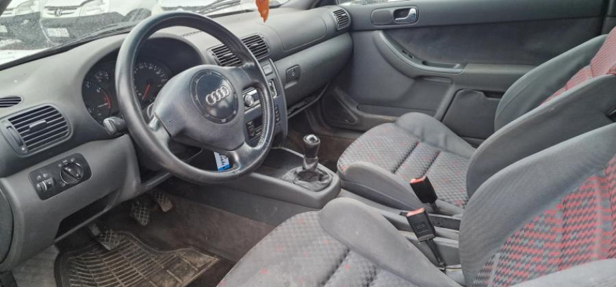 Pelēks Audi A3 1997 Rīga, ar dzinēja tilpumu 1.80 L un nobraukumu 249 tūkst. km par 1050 €, foto 8 vietnē AUTOMOTO.COM.LV