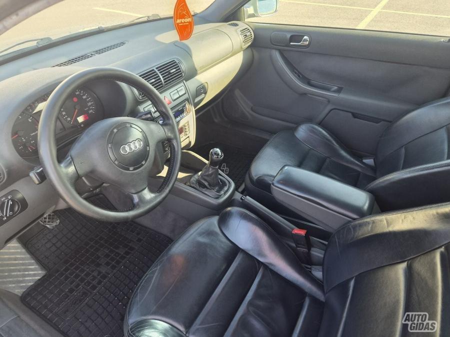 Grey Audi A3 1998 in Kaunas, with an engine capacity of 1.60 L and mileage of 270 thousand km for 1100 €, photo 6 on AUTOMOTO.COM.LV