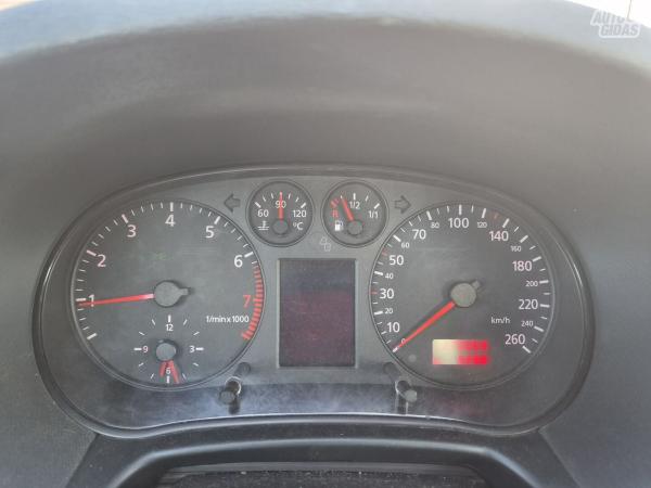 Pelēks Audi A3 1998 Kauņa, ar dzinēja tilpumu 1.60 L un nobraukumu 270 tūkst. km par 1100 €, foto 9 vietnē AUTOMOTO.COM.LV
