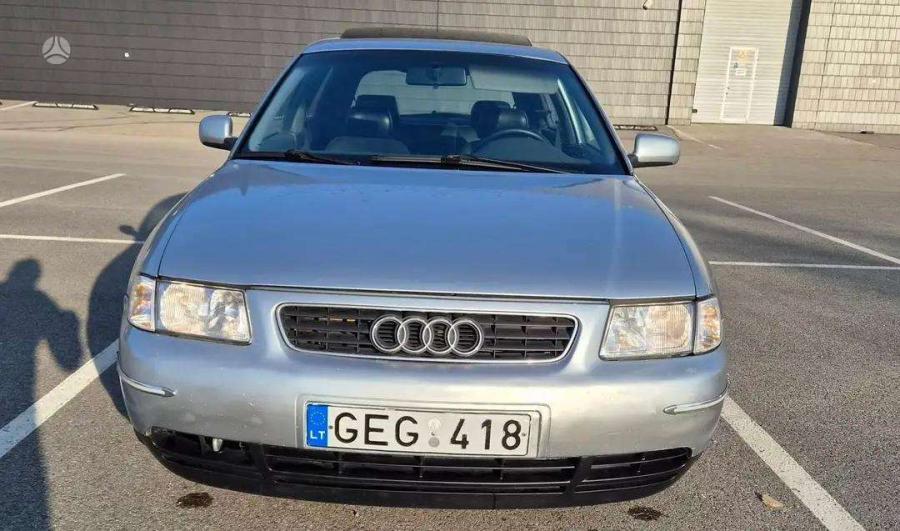 Pelēks Audi A3 1998 Kauņa, ar dzinēja tilpumu 1.60 L un nobraukumu 270 tūkst. km par 720 €, foto 3 vietnē AUTOMOTO.COM.LV