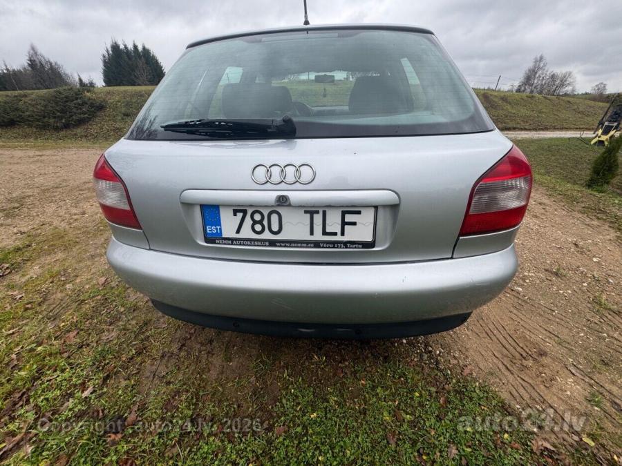 Pelēks Audi A3 1999 Tallina, ar dzinēja tilpumu 1.80 L un nobraukumu 0 tūkst. km par 3000 €, foto 4 vietnē AUTOMOTO.COM.LV