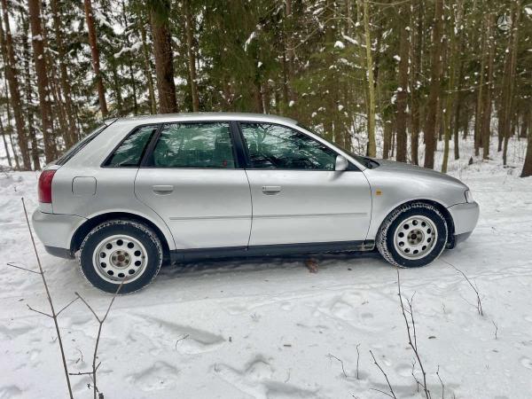 Pelēks Audi A3 1999 Viļņa, ar dzinēja tilpumu 1.90 L un nobraukumu 286 tūkst. km par 1450 €, foto 6 vietnē AUTOMOTO.COM.LV