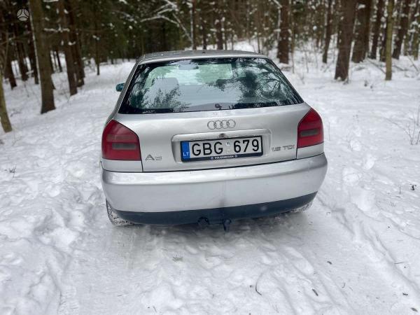 Pelēks Audi A3 1999 Viļņa, ar dzinēja tilpumu 1.90 L un nobraukumu 286 tūkst. km par 1450 €, foto 9 vietnē AUTOMOTO.COM.LV