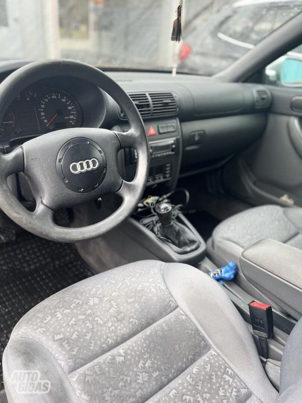 Pelēks Audi A3 1999 Jurbarkas, ar dzinēja tilpumu 1.90 L un nobraukumu 350 tūkst. km par 850 €, foto 9 vietnē AUTOMOTO.COM.LV