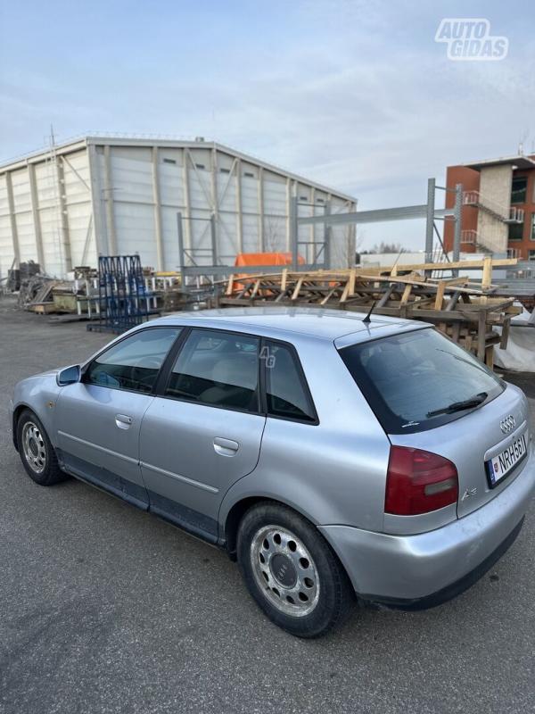 Pelēks Audi A3 1999 Viļņa, ar dzinēja tilpumu 1.60 L un nobraukumu 341 tūkst. km par 680 €, foto 2 vietnē AUTOMOTO.COM.LV