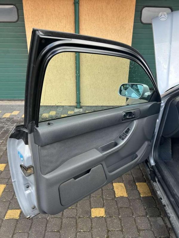 Pelēks Audi A3 1999 Vilkaviškis, ar dzinēja tilpumu 1.78 L un nobraukumu 271 tūkst. km par 700 €, foto 10 vietnē AUTOMOTO.COM.LV