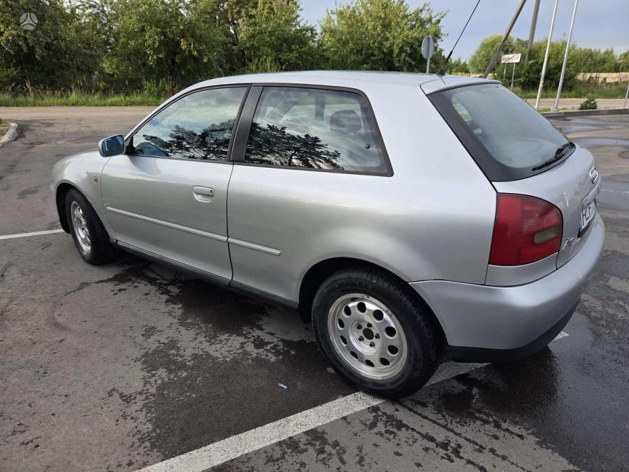 Pelēks Audi A3 1999 Panevēža, ar dzinēja tilpumu 1.90 L un nobraukumu 425 tūkst. km par 700 €, foto 4 vietnē AUTOMOTO.COM.LV