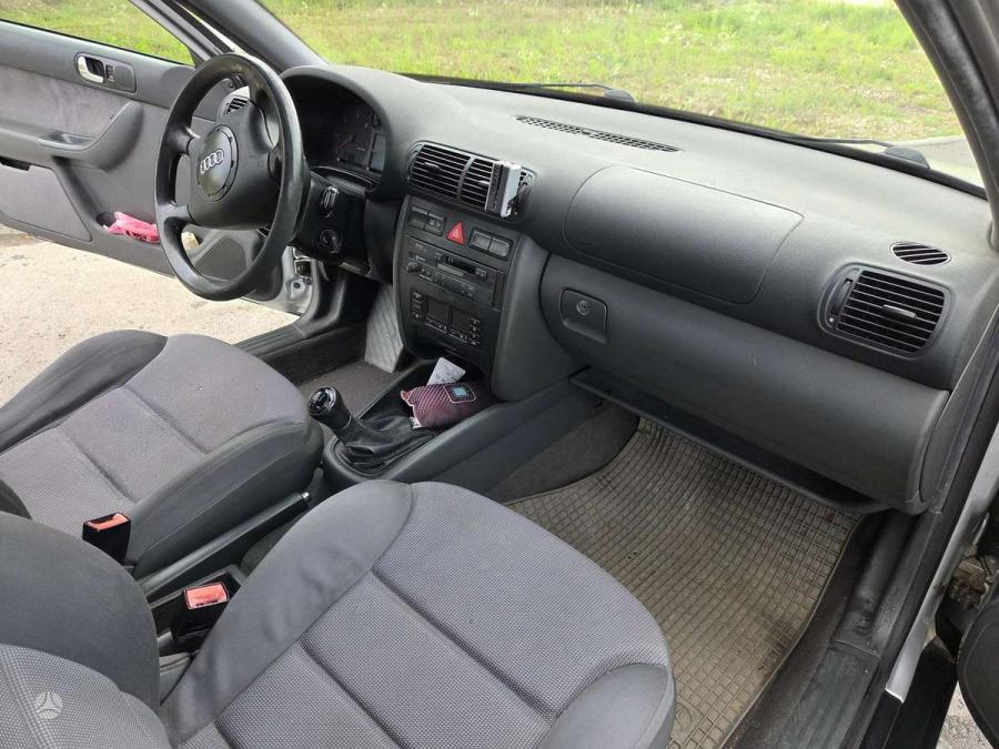 Pelēks Audi A3 1999 Panevēža, ar dzinēja tilpumu 1.90 L un nobraukumu 425 tūkst. km par 700 €, foto 8 vietnē AUTOMOTO.COM.LV
