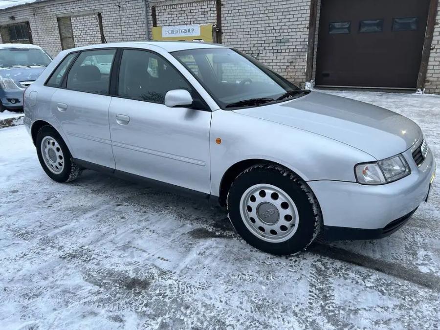 Grey Audi A3 2000 in Limbazi, with an engine capacity of 1.60 L and mileage of 156 thousand km for 2650 €, photo 4 on AUTOMOTO.COM.LV