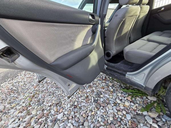 Pelēks Audi A3 2000 Klaipėda, ar dzinēja tilpumu 1.60 L un nobraukumu 252 tūkst. km par 950 €, foto 10 vietnē AUTOMOTO.COM.LV