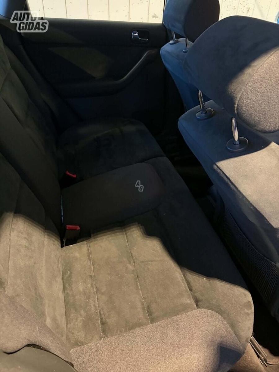 Pelēks Audi A3 2000 Utena, ar dzinēja tilpumu 1.90 L un nobraukumu 327 tūkst. km par 1200 €, foto 4 vietnē AUTOMOTO.COM.LV