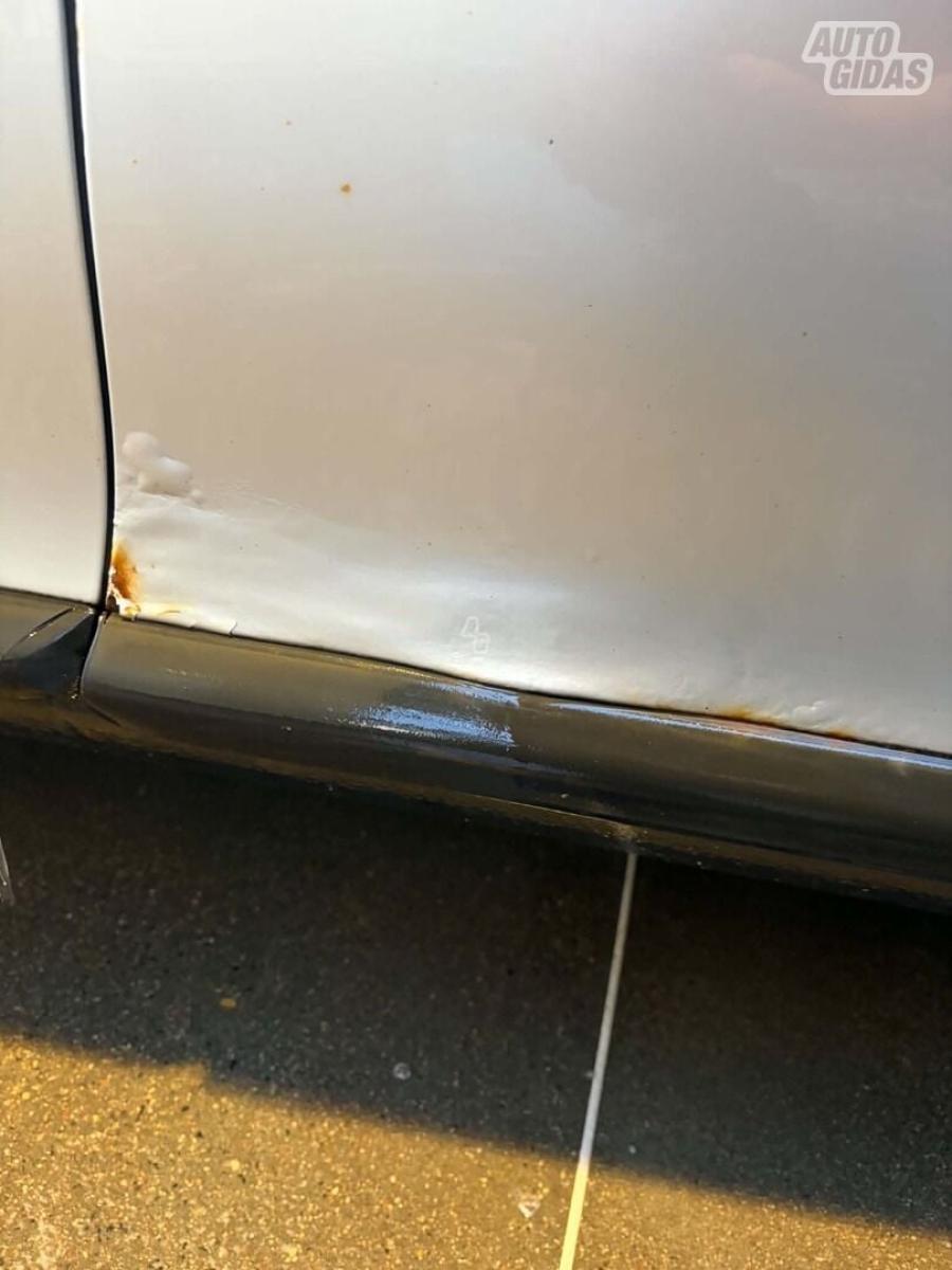 Pelēks Audi A3 2000 Utena, ar dzinēja tilpumu 1.90 L un nobraukumu 327 tūkst. km par 1200 €, foto 5 vietnē AUTOMOTO.COM.LV