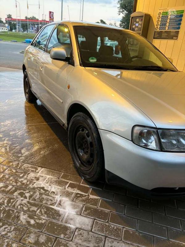 Pelēks Audi A3 2000 Utena, ar dzinēja tilpumu 1.90 L un nobraukumu 327 tūkst. km par 1200 €, foto 2 vietnē AUTOMOTO.COM.LV