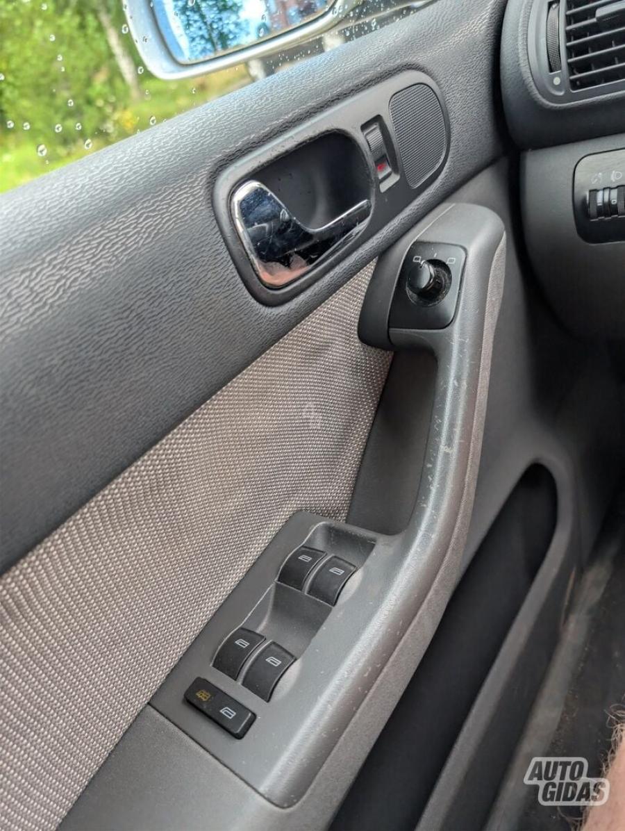 Grey Audi A3 2000 in Klaipeda, with an engine capacity of 1.60 L and mileage of 252 thousand km for 1000 €, photo 11 on AUTOMOTO.COM.LV