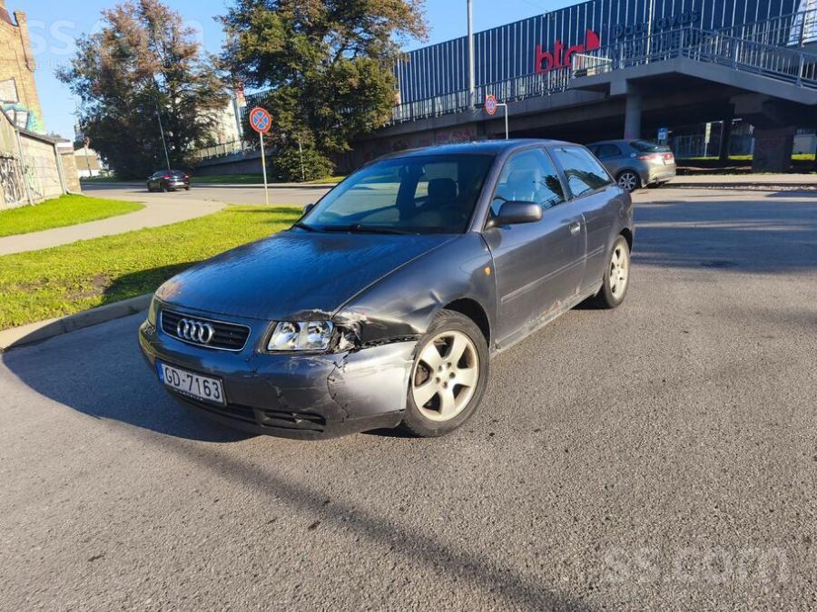 Pelēks Audi A3 2000 Rīga, ar dzinēja tilpumu 1.80 L un nobraukumu 260 tūkst. km par 250 €, foto 1 vietnē AUTOMOTO.COM.LV