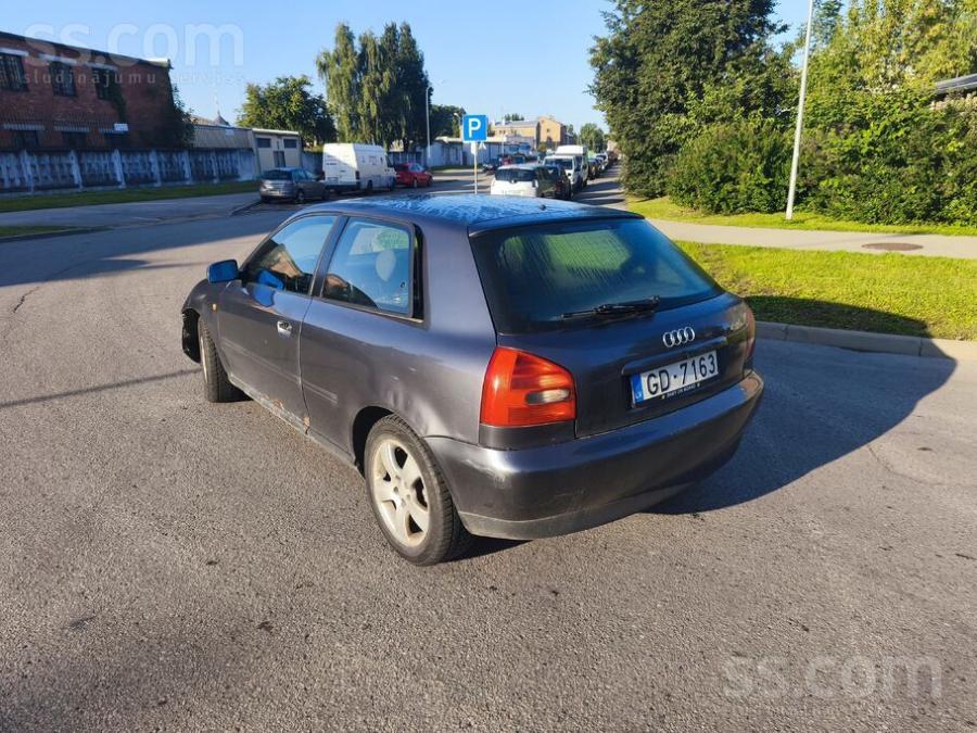 Pelēks Audi A3 2000 Rīga, ar dzinēja tilpumu 1.80 L un nobraukumu 260 tūkst. km par 250 €, foto 4 vietnē AUTOMOTO.COM.LV