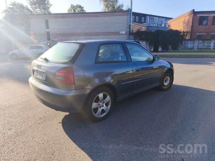 Pelēks Audi A3 2000 Rīga, ar dzinēja tilpumu 1.80 L un nobraukumu 260 tūkst. km par 250 €, foto 5 vietnē AUTOMOTO.COM.LV