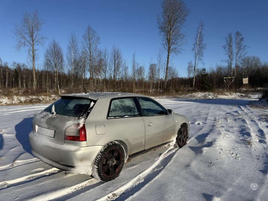 Pelēks Audi A3 2001 Šauļi, ar dzinēja tilpumu 1.90 L un nobraukumu 299 tūkst. km par 1750 €, foto 6 vietnē AUTOMOTO.COM.LV