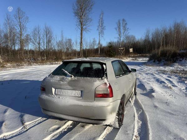 Pelēks Audi A3 2001 Šauļi, ar dzinēja tilpumu 1.90 L un nobraukumu 299 tūkst. km par 1750 €, foto 7 vietnē AUTOMOTO.COM.LV