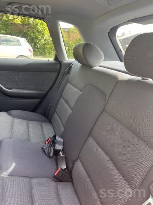 Pelēks Audi A3 2001 Saldus, ar dzinēja tilpumu 1.60 L un nobraukumu 332 tūkst. km par 1570 €, foto 10 vietnē AUTOMOTO.COM.LV