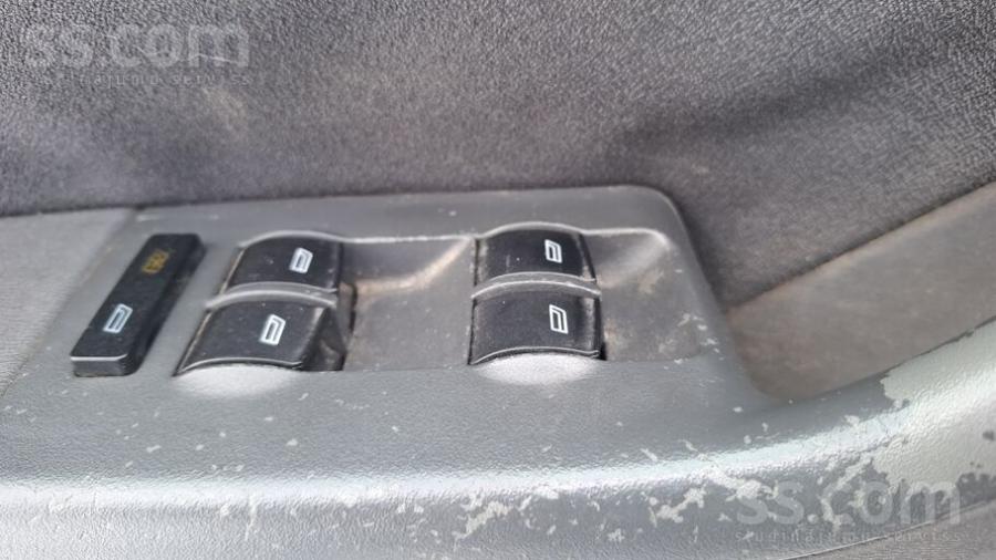 Grey Audi A3 2001 in Daugavpils, with an engine capacity of 1.80 L and mileage of 376 thousand km for 1290 €, photo 14 on AUTOMOTO.COM.LV