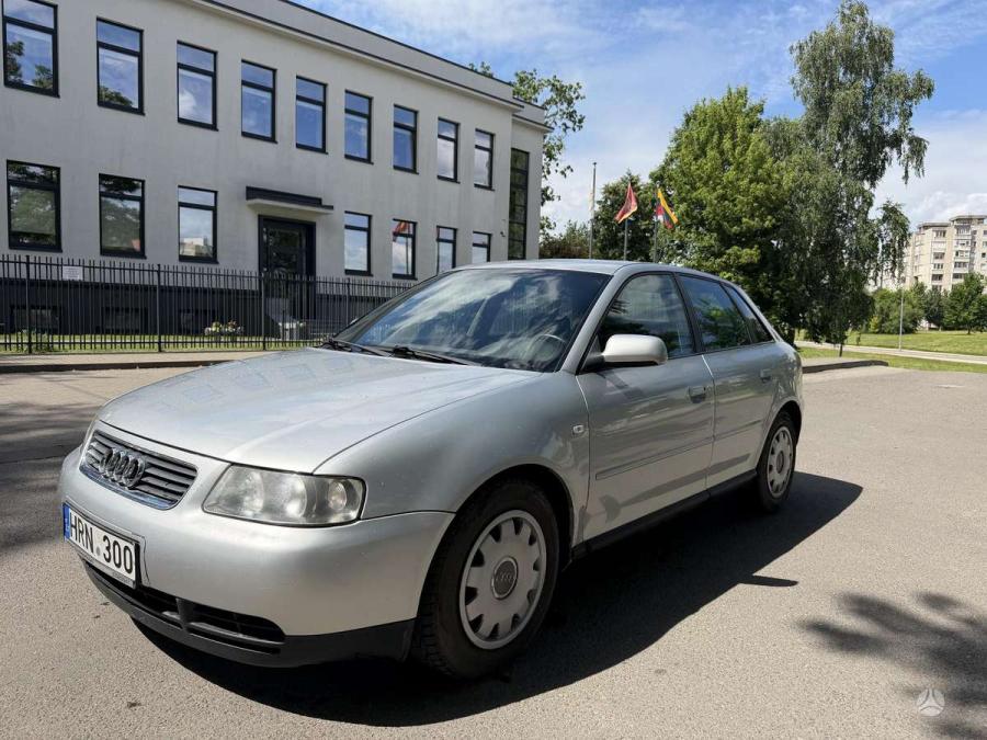Pelēks Audi A3 2001 Kauņa, ar dzinēja tilpumu 1.90 L un nobraukumu 310 tūkst. km par 1350 €, foto 1 vietnē AUTOMOTO.COM.LV