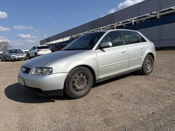 Pelēks Audi A3 2001 Daugavpils, ar dzinēja tilpumu 1.60 L un nobraukumu 269 tūkst. km par 1350 €, foto 1 vietnē AUTOMOTO.COM.LV