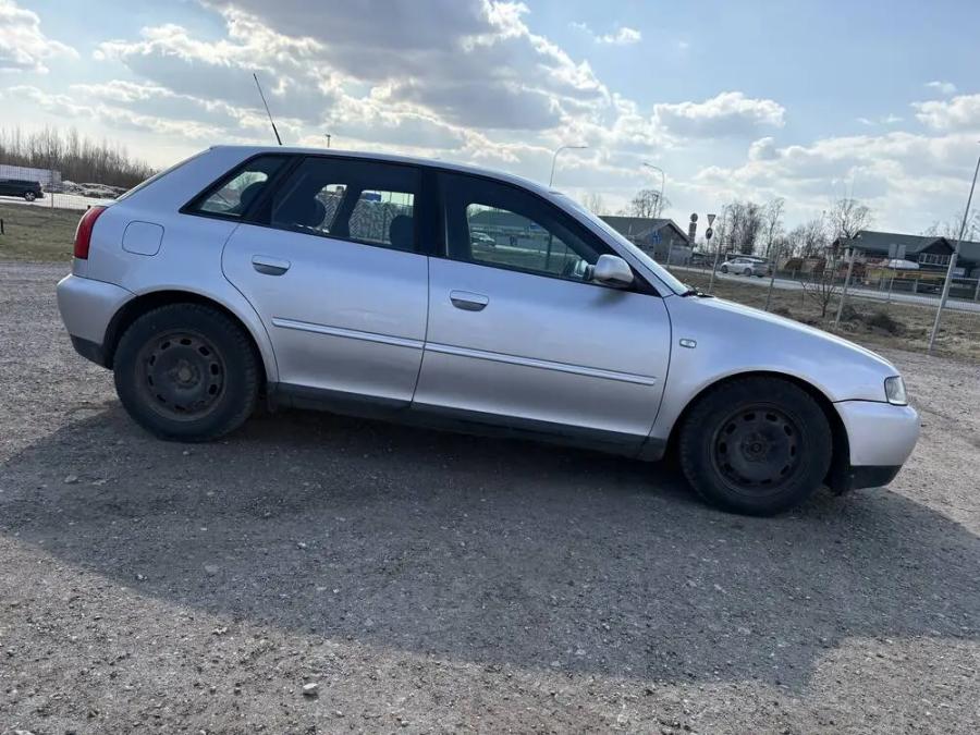 Grey Audi A3 2001 in Daugavpils, with an engine capacity of 1.60 L and mileage of 269 thousand km for 1350 €, photo 7 on AUTOMOTO.COM.LV