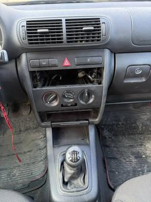 Grey Audi A3 2001 in Daugavpils, with an engine capacity of 1.60 L and mileage of 269 thousand km for 1350 €, photo 12 on AUTOMOTO.COM.LV
