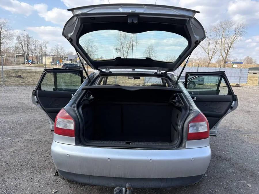 Grey Audi A3 2001 in Daugavpils, with an engine capacity of 1.60 L and mileage of 269 thousand km for 1350 €, photo 24 on AUTOMOTO.COM.LV